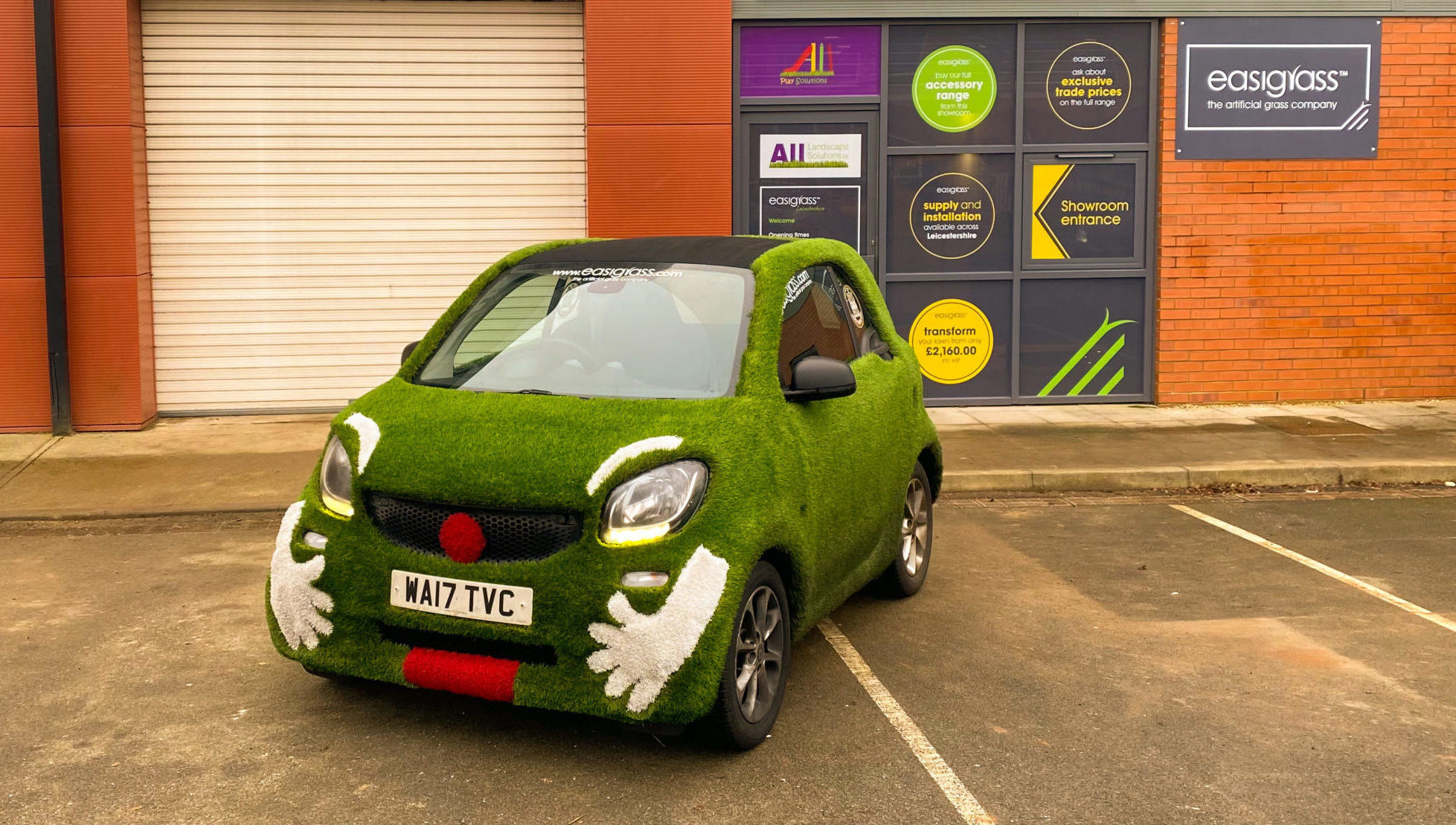 Artificial Grass Installation Leicestershire | Easigrass™