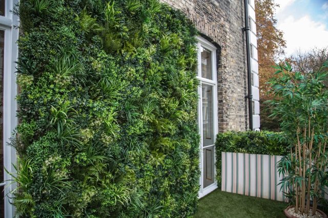 Artificial Grass Wall Installation | Easigrass™